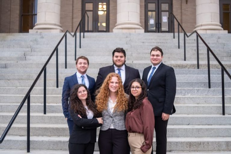 MJ Gray – Renée Crown University Honors Program